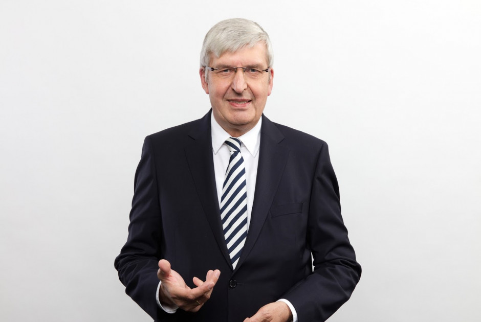 Bernd-Carsten Hiebing - Fragen und Antworten