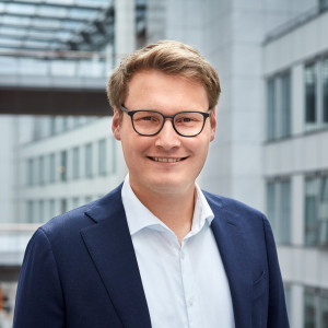 Beabsichtigen Sie zukünftig auch Ihren Bruder, Herrn Thomas Koerner, in ...